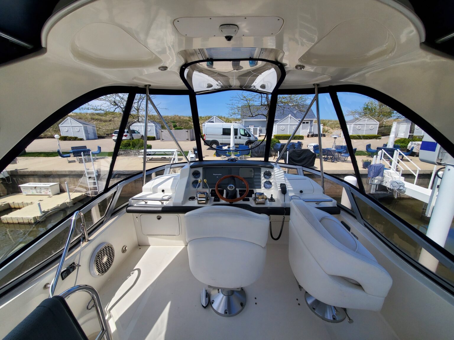 Powerboat Enclosures Archives | Chicago Marine Canvas | Custom Boat Covers